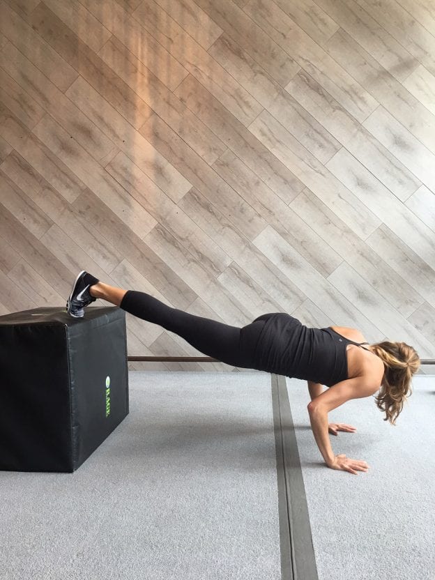 Your 30-minute Box Workout: Only One Heavy Dumbbell Needed - aSweatLife