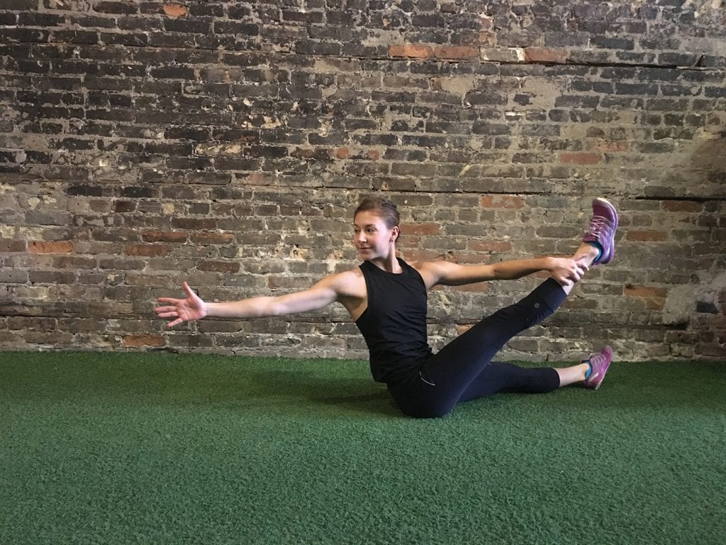 Kick Start Your Week With a Bodyweight Workout for 30 Minutes - aSweatLife