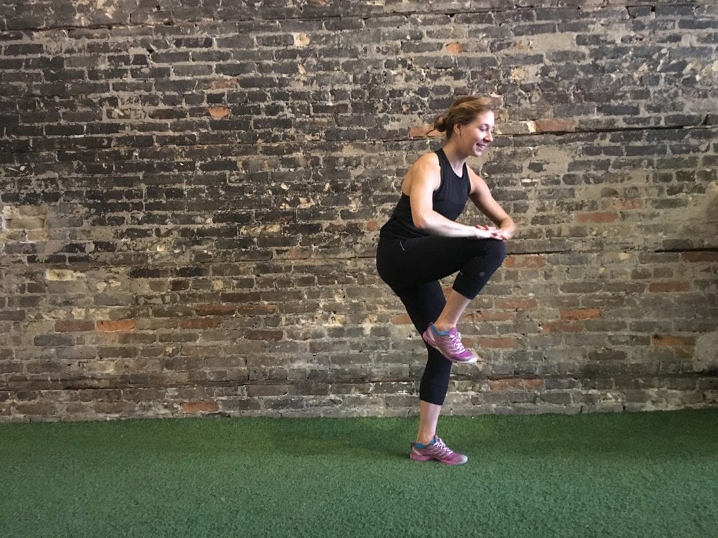 Kick Start Your Week With a Bodyweight Workout for 30 Minutes - aSweatLife