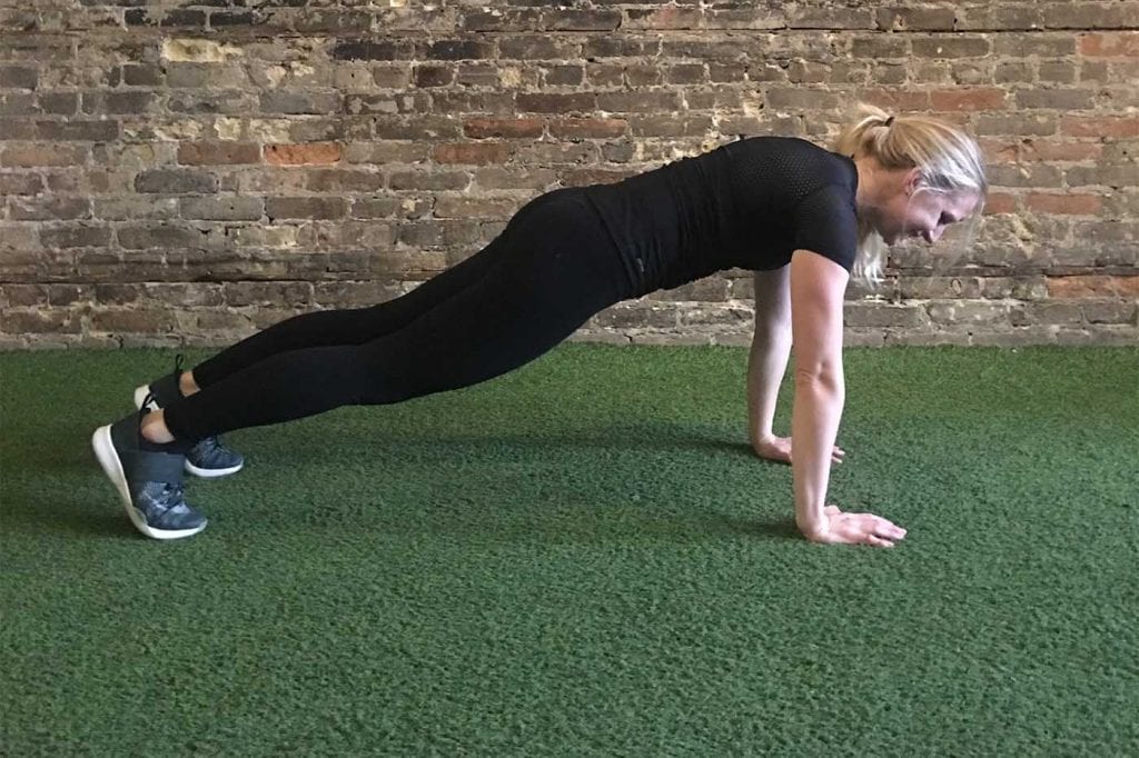 Your 30-Minute Plate Workout Perfect for Every Gym - aSweatLife