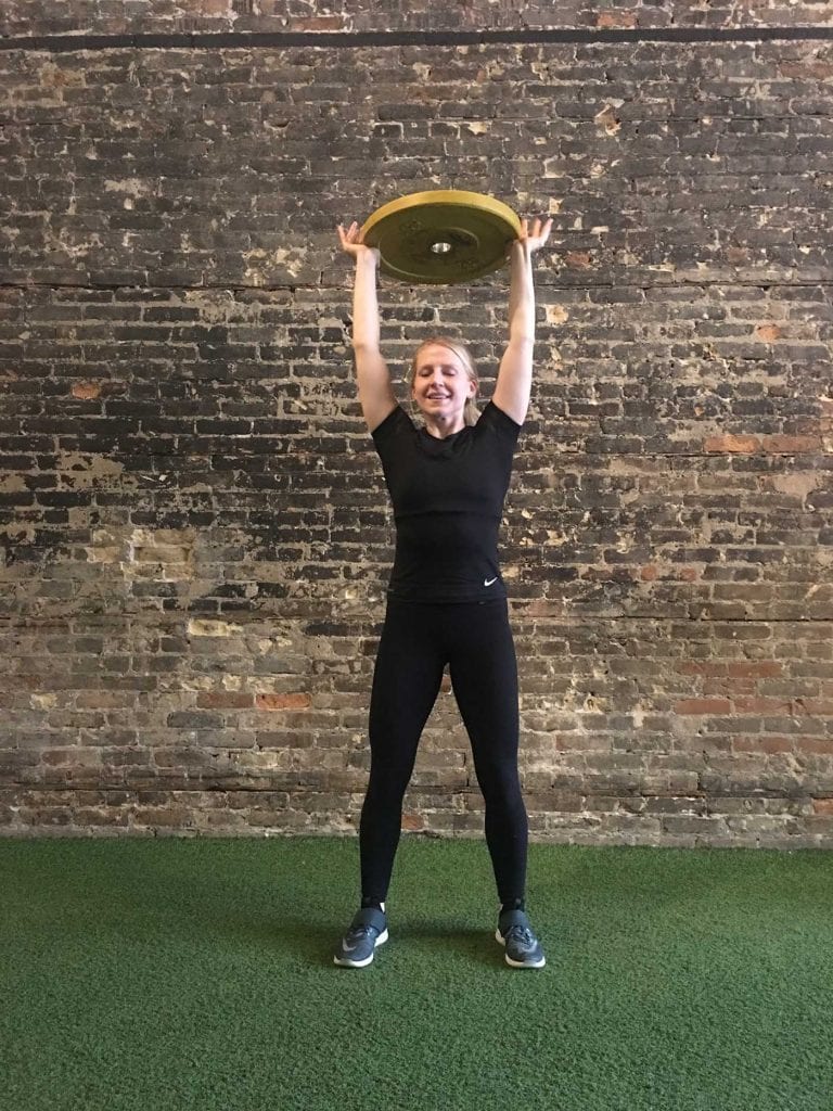 Your 30-Minute Plate Workout Perfect for Every Gym - aSweatLife